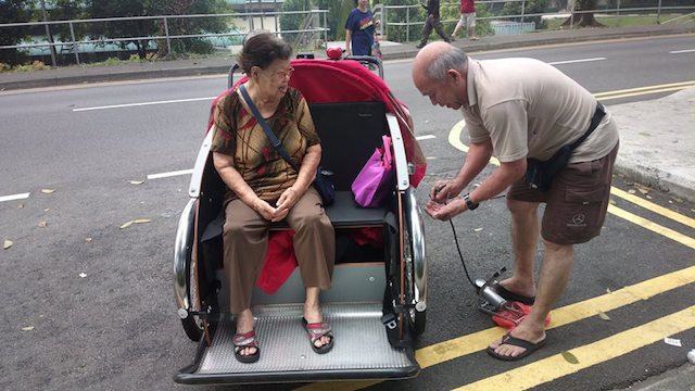 Lifting spirits with a trishaw ride | Ageless Online